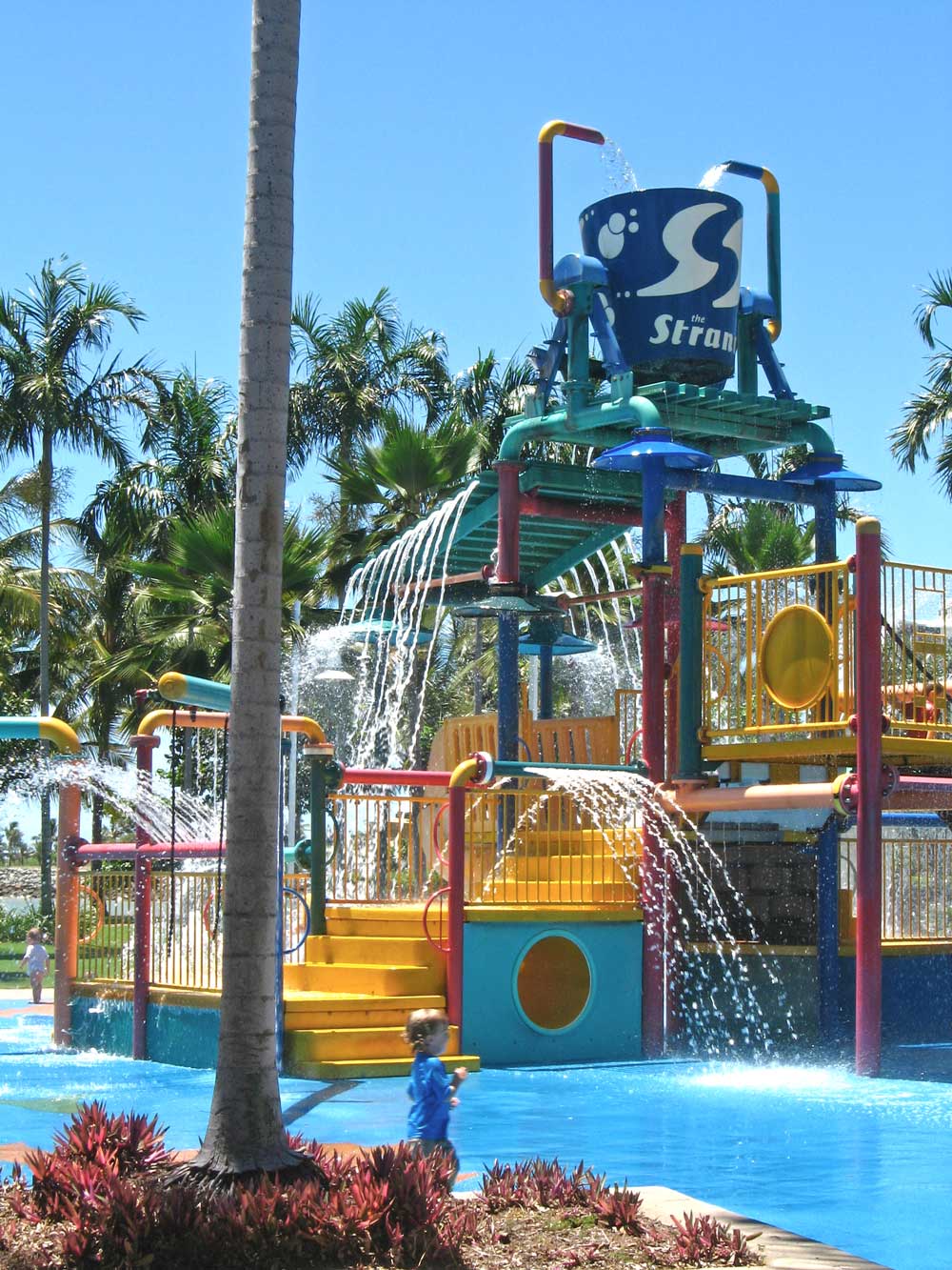 Best free and low cost things to do in Townsville - Expedition Australia